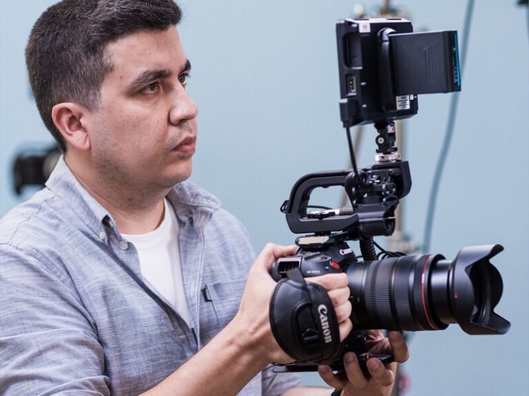 Two Camera Corporate Interview Setup: Our Cameras and Lighting Setup ...